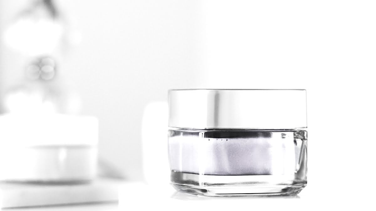 Apa Sih Produk Skincare Itu? Yuk, Kulik Lengkap Infonya di Sini!